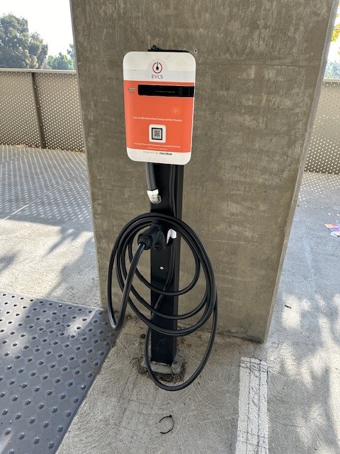 Electric Vehicle and Clean Air Vehicle Parking | Cal State LA
